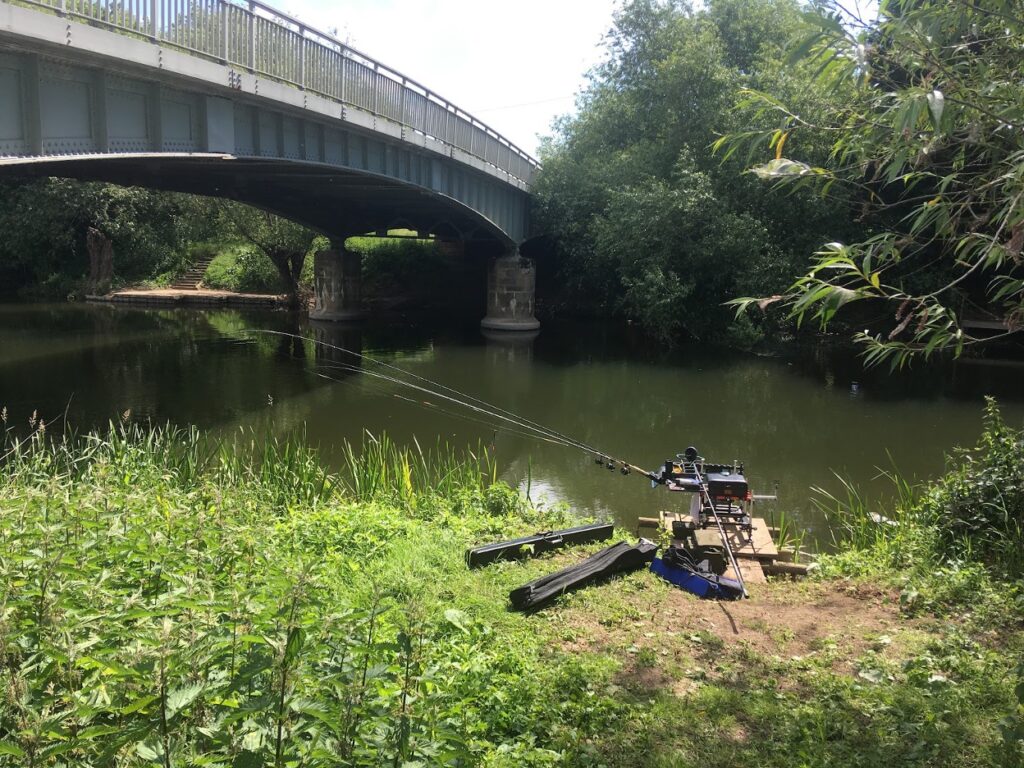 Guide to stick float fishing - Fisheries.co.uk